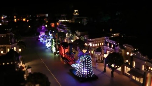 Miniature Main Street Electrical Parade | The Disney Blog