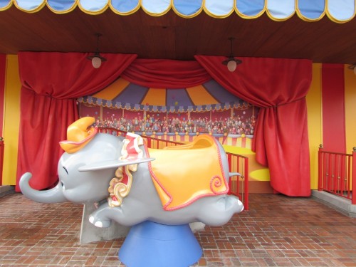 Dumbo Photo-Op Now Open at Storybook Circus | The Disney Blog