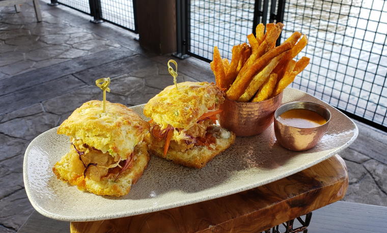 03-three-bridges-sliders | The Disney Blog