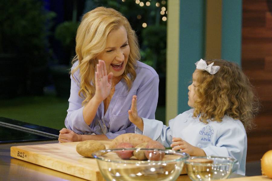 Disney+ debuts Disney themed cooking show “Be Our Chef” today! | The ...